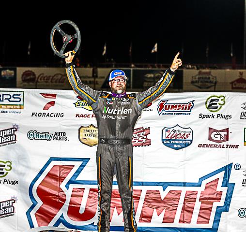 RacinBoys News - 'Superman' soars: Dominant Davenport earns fourth CMH ...