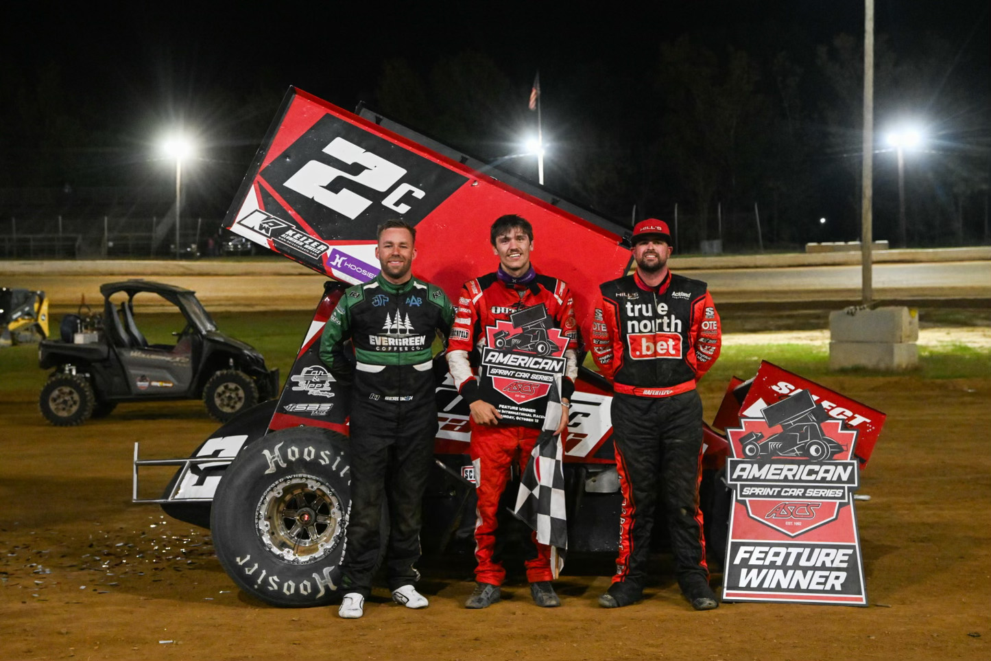 RacinBoys News - Hank Davis Holds Off Sam Hafertepe Jr. in ASCS at Paducah