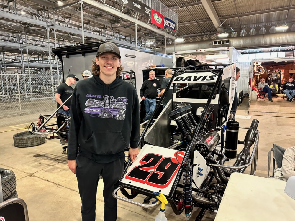 RacinBoys News - Who the hell is Hank Davis?