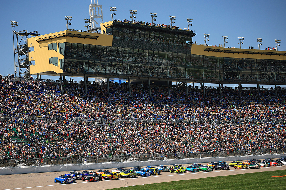 RacinBoys News - Kansas Speedway plays host to NASCAR Cup and Xfinity ...