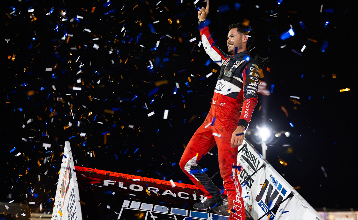 RacinBoys News - Larson Surgest to World of Outlaws victory at Jacksonville