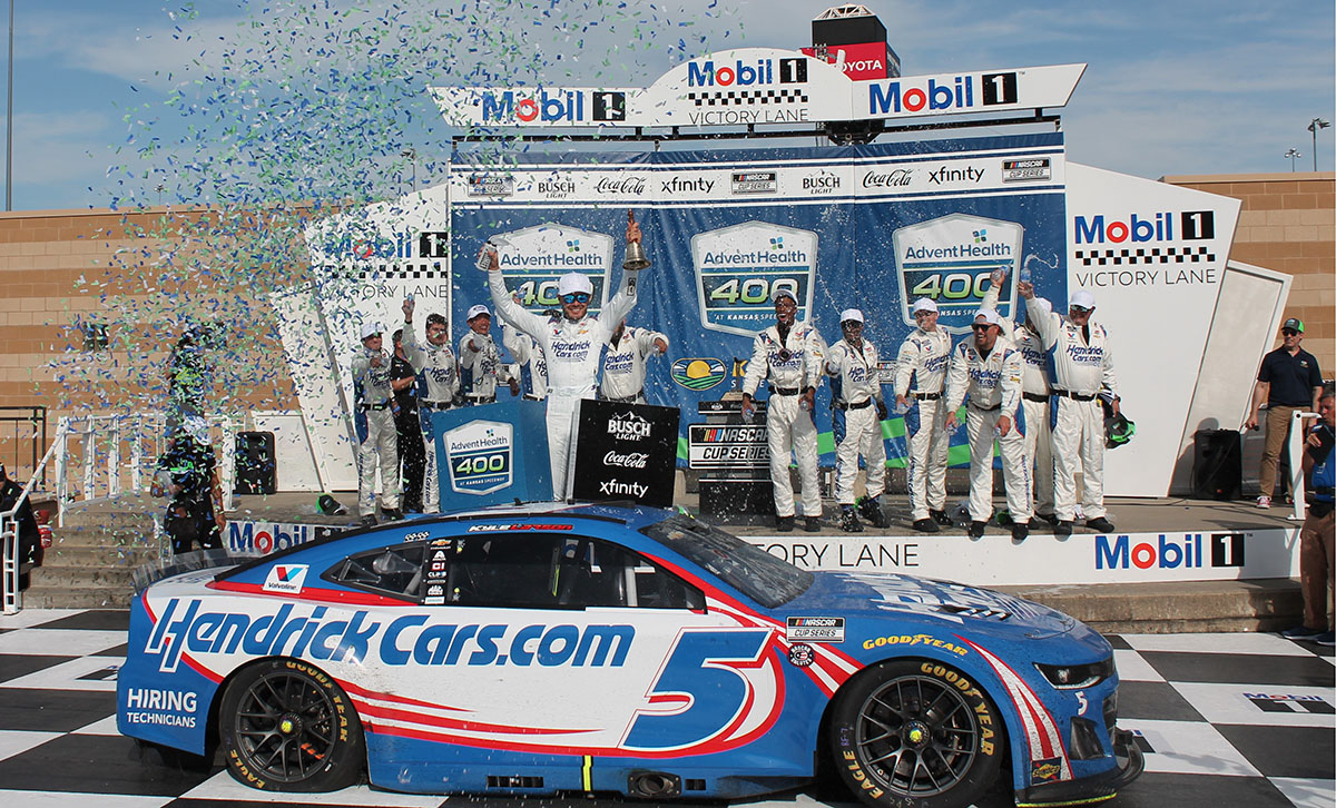 RacinBoys News - Kyle Larson dominates NASCAR Cup Series at Kansas Speedway