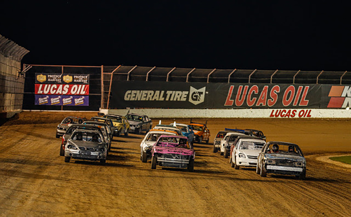 RacinBoys News - Entries open now for Lucas Oil Speedway's Easter Bowl ...