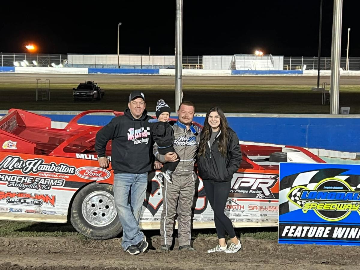 RacinBoys News - Mullens picks up Sooner late model victory on first try
