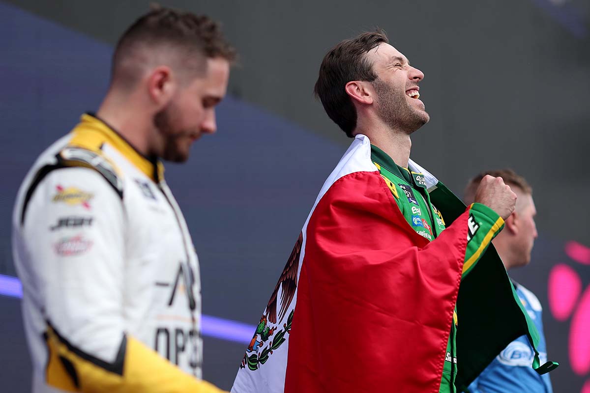 RacinBoys News - Daniel Suárez scores massive Xfinity Series win at ...