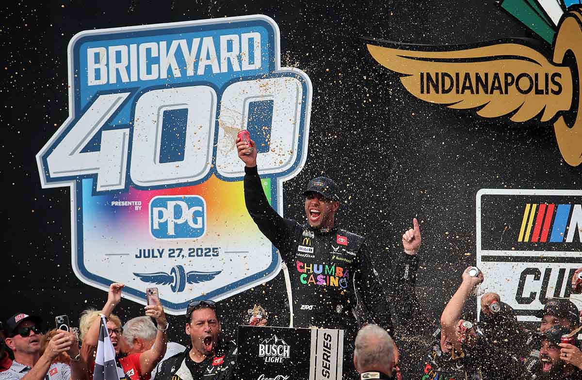 RacinBoys News - Bubba Wallace wins Brickyard 400